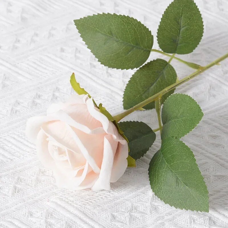 Искусственные розы из бархата, 1 штуки Белый, 1PC, Champagne