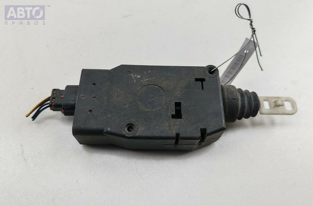 Активатор (привод) замка двери передней левой Mitsubishi Carisma