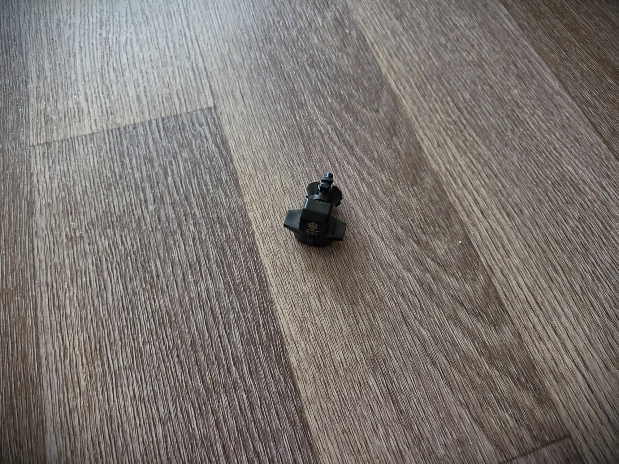 Датчик температуры наружного воздуха на Опель Астра F G H J, Инсигния, Вектра B C, Омега, Зафира, Шевроле Круз, Saab 9-3 9-5