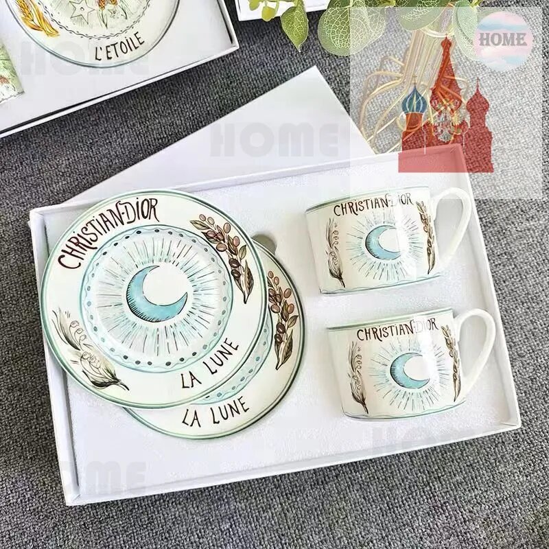 Набор кружек CHRISTIAN DIOR с тарелками, 4 шт, керамика, белый цвет, для кофе, в подарочной упаковке