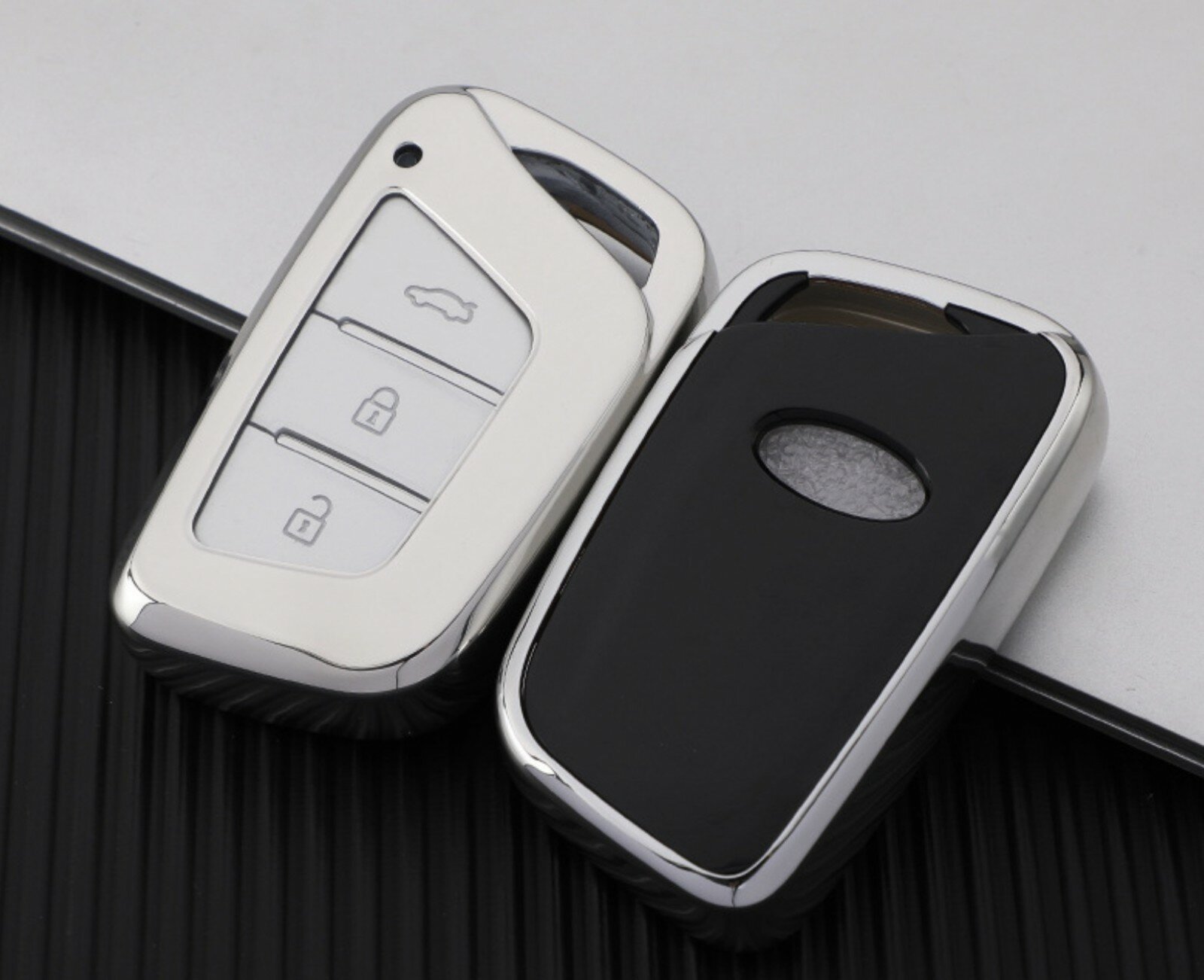 Защитный силиконовый чехол MyPads M-236952 для ключей JAC J7, S3, JS6, JS4, T6 2020-2023 серебристый