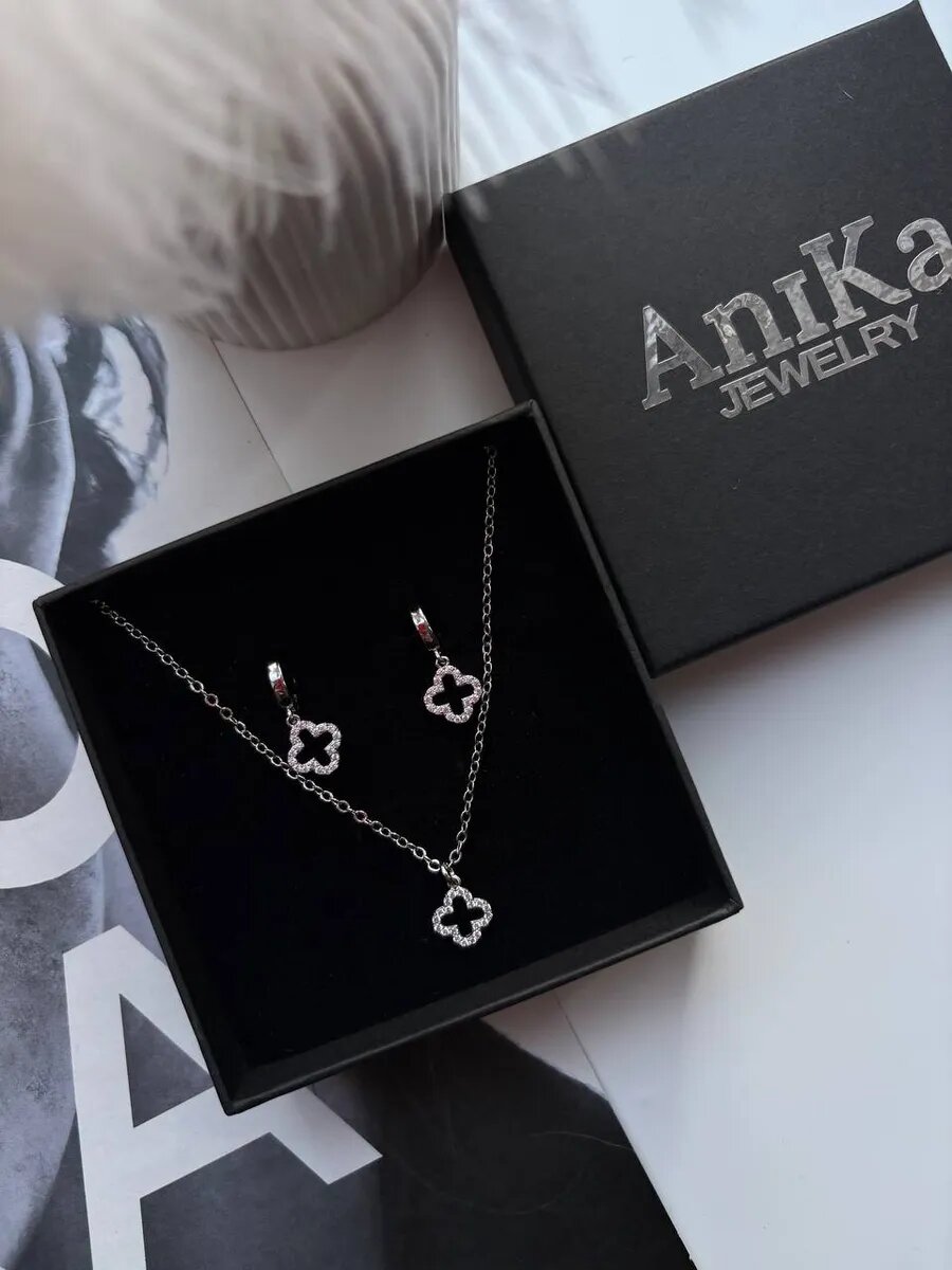 Комплект бижутерии