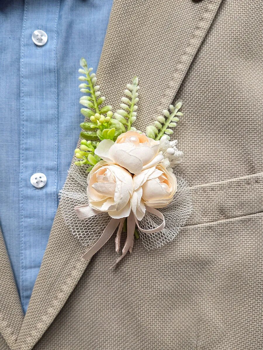 Бутоньерка для жениха для костюма пиджака или на рубашку, на булавке, свадебный цветок