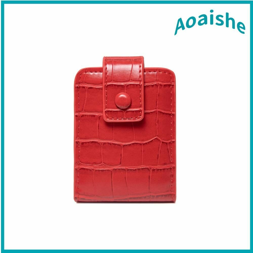 Футляр для помады с зеркалом