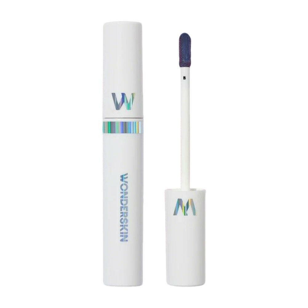 Отшелушивающий матовый блеск для губ с стойким оттенком