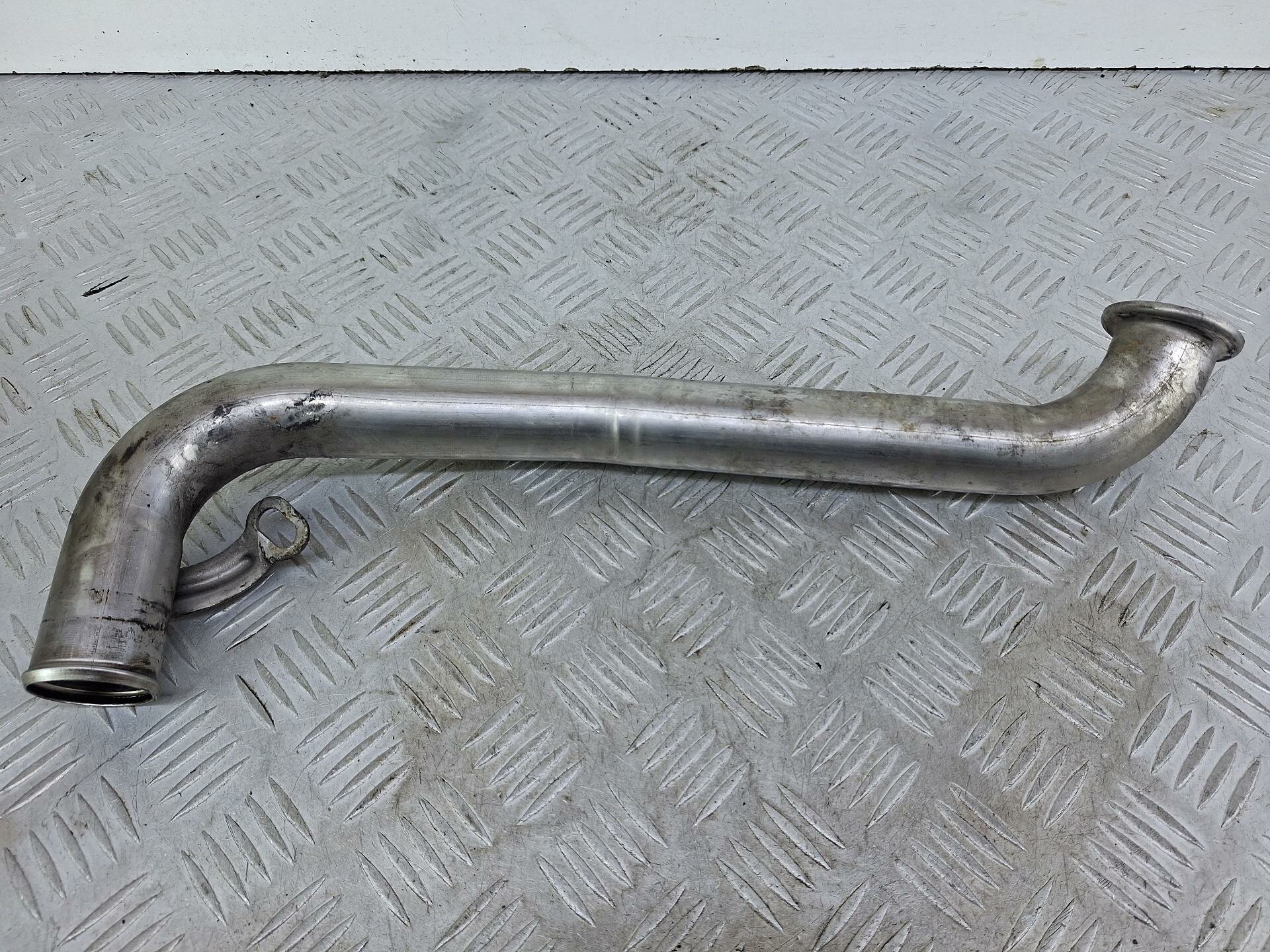 Патрубок интеркулера Opel Zafira A рест. 2005