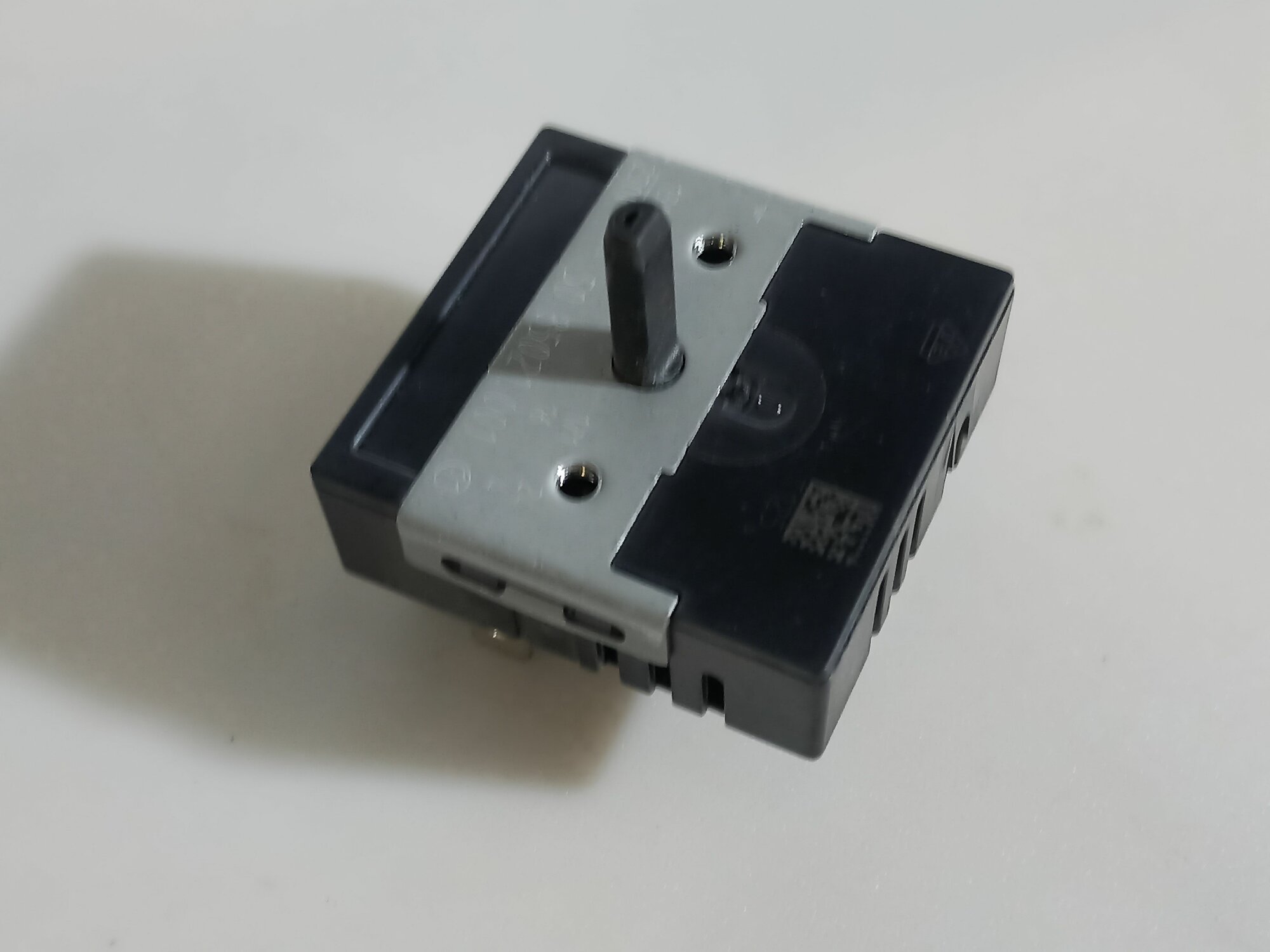 Переключатель конфорки, для плита электр. Горенье GECS5C70WA