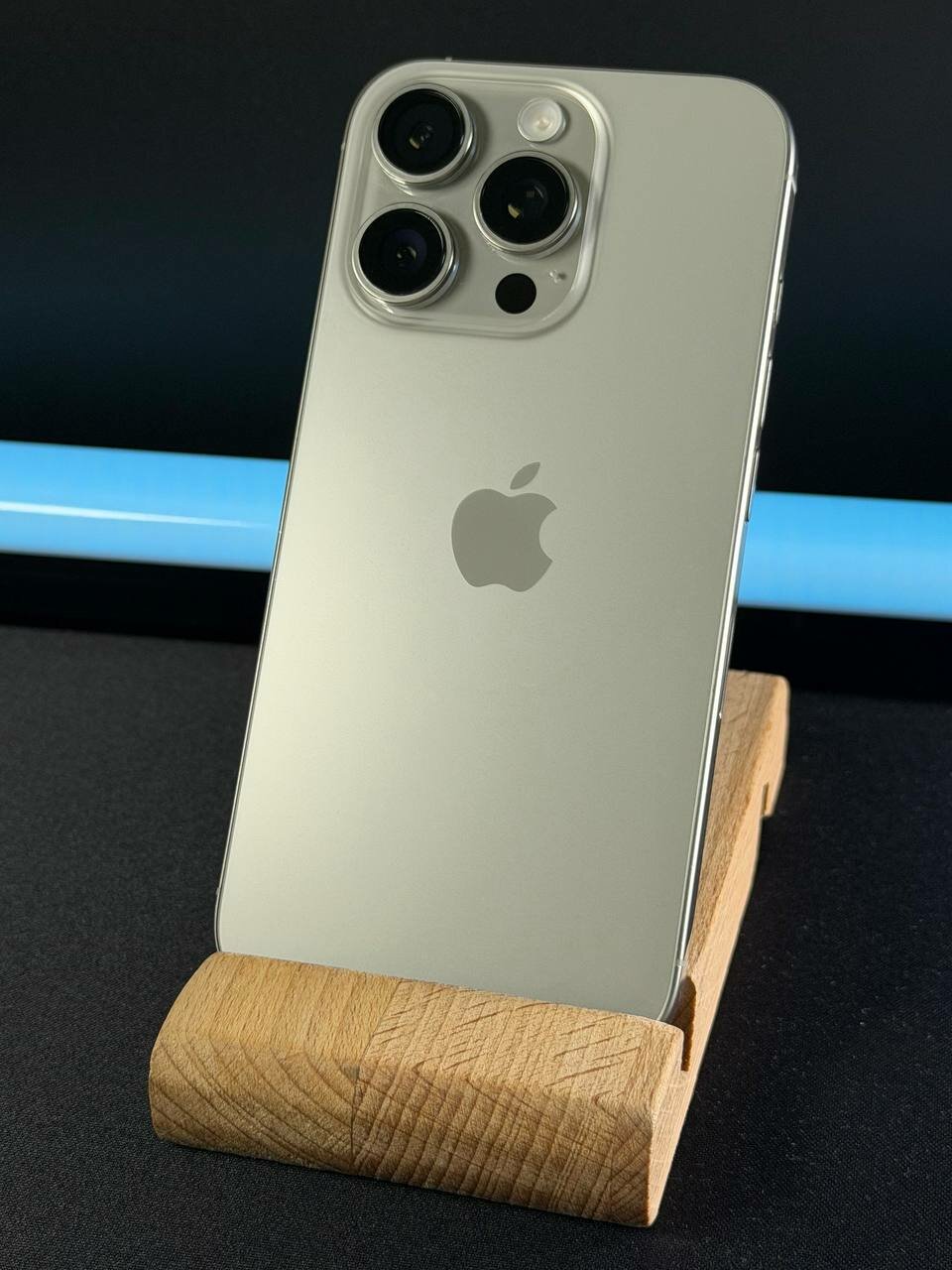 Смартфон Apple iPhone 16 Pro, 256gb, Natural Titanium, J, nano SIM + eSIM