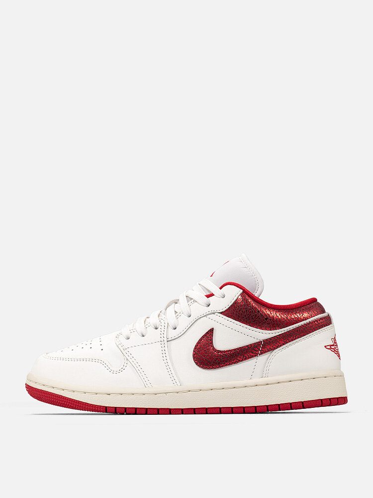 Кроссовки Air Jordan 1 Low SE