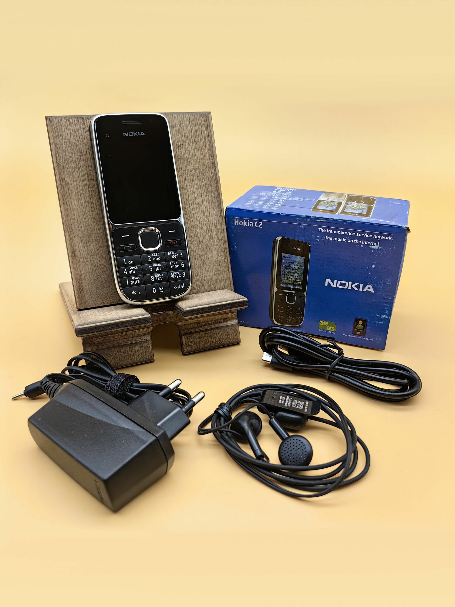 Мобильный раритетный кнопочный ретро телефон Nokia C2-01, Черный