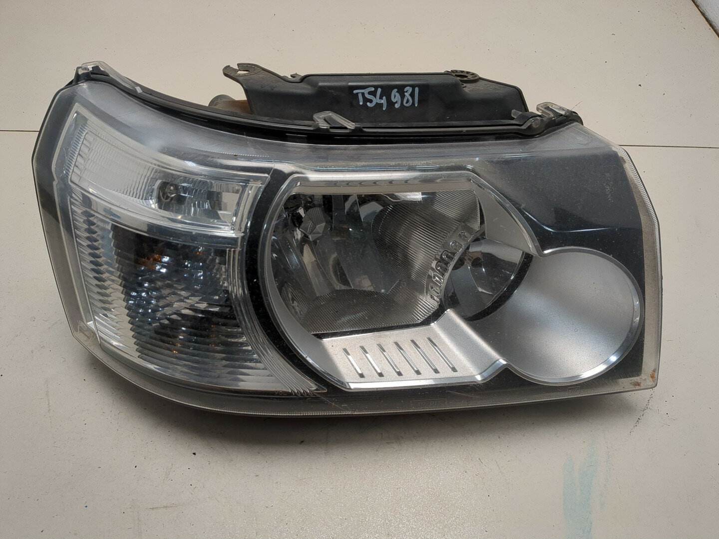 Фара (передняя) правая Land Rover Freelander 2 Б/У