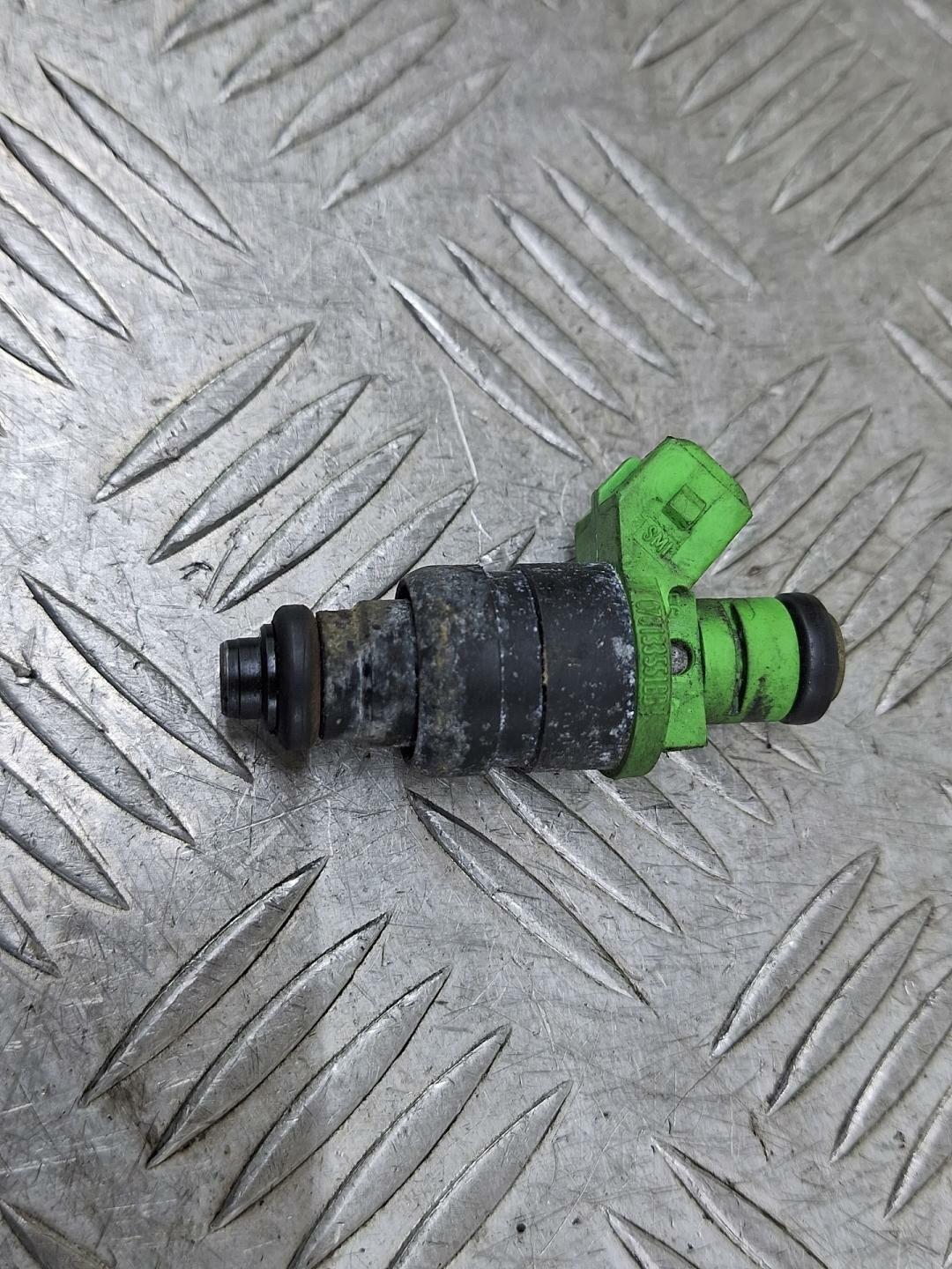 Форсунка топливная Audi A6 C5 рест. (2001 - 2005) 078133551BB