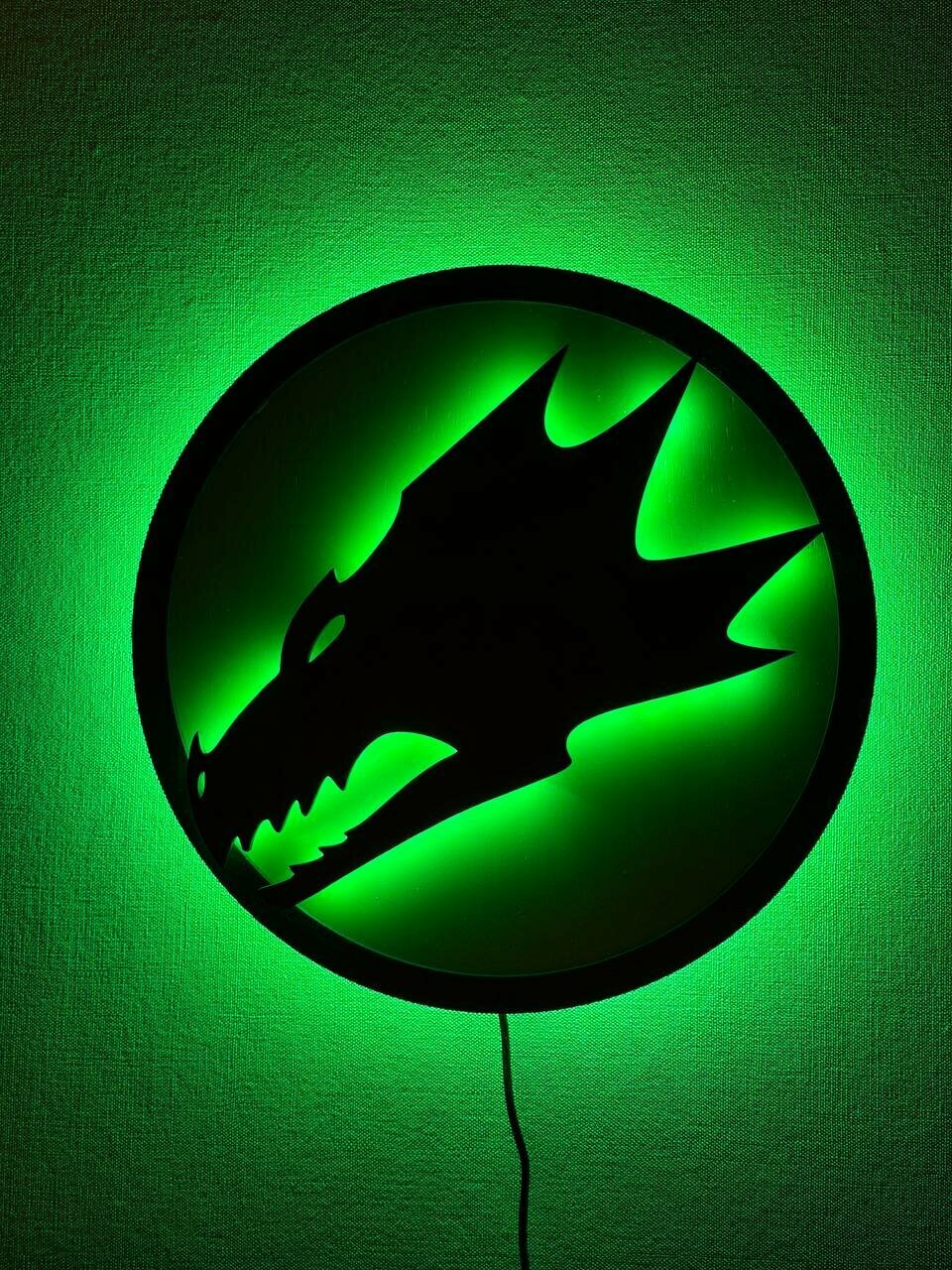 Светильник Саламандры (Salamanders), настенный, с зелёной LED подсветкой, Warhammer 40k, 30x30 см