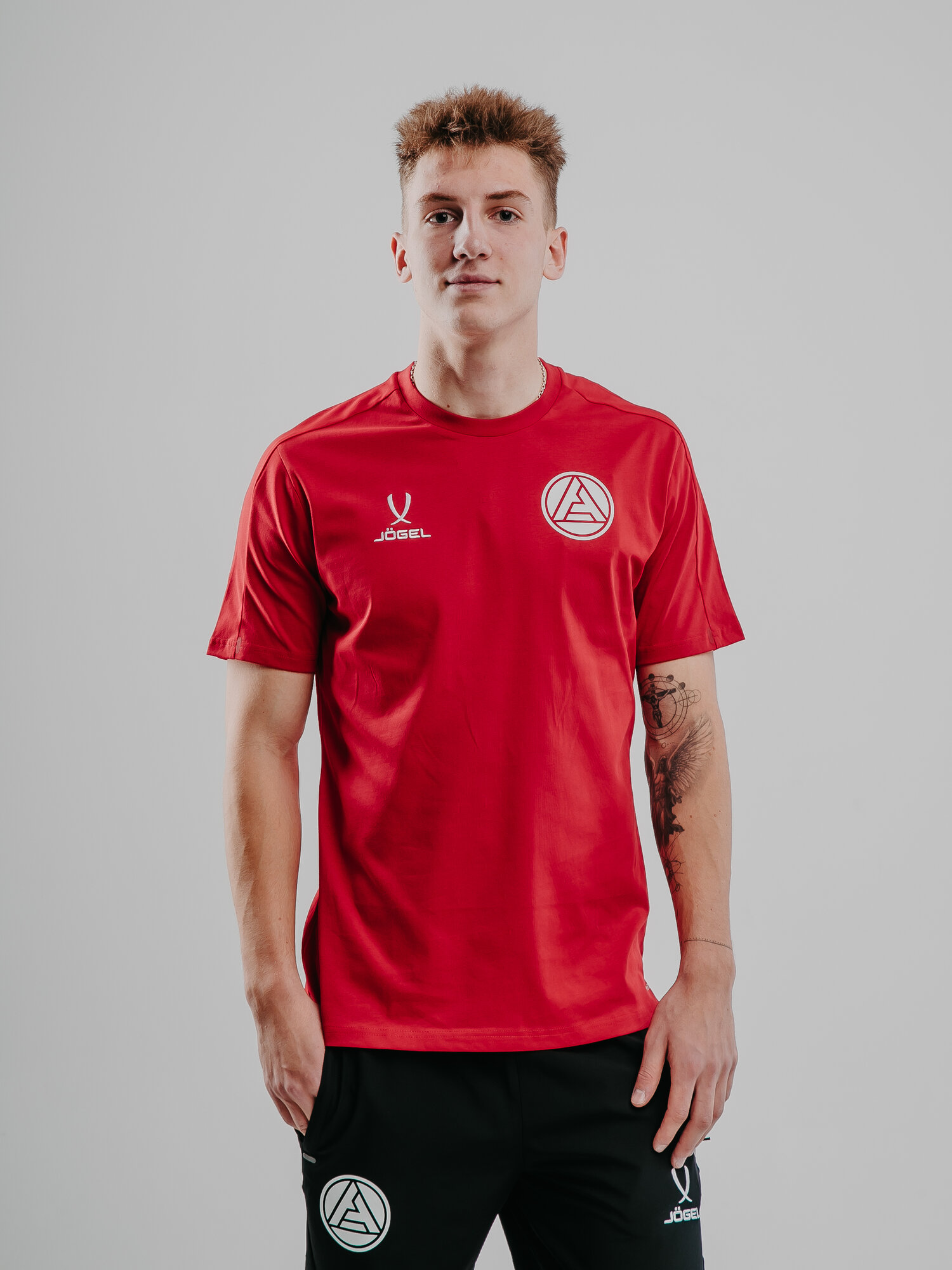 Футболка спортивная