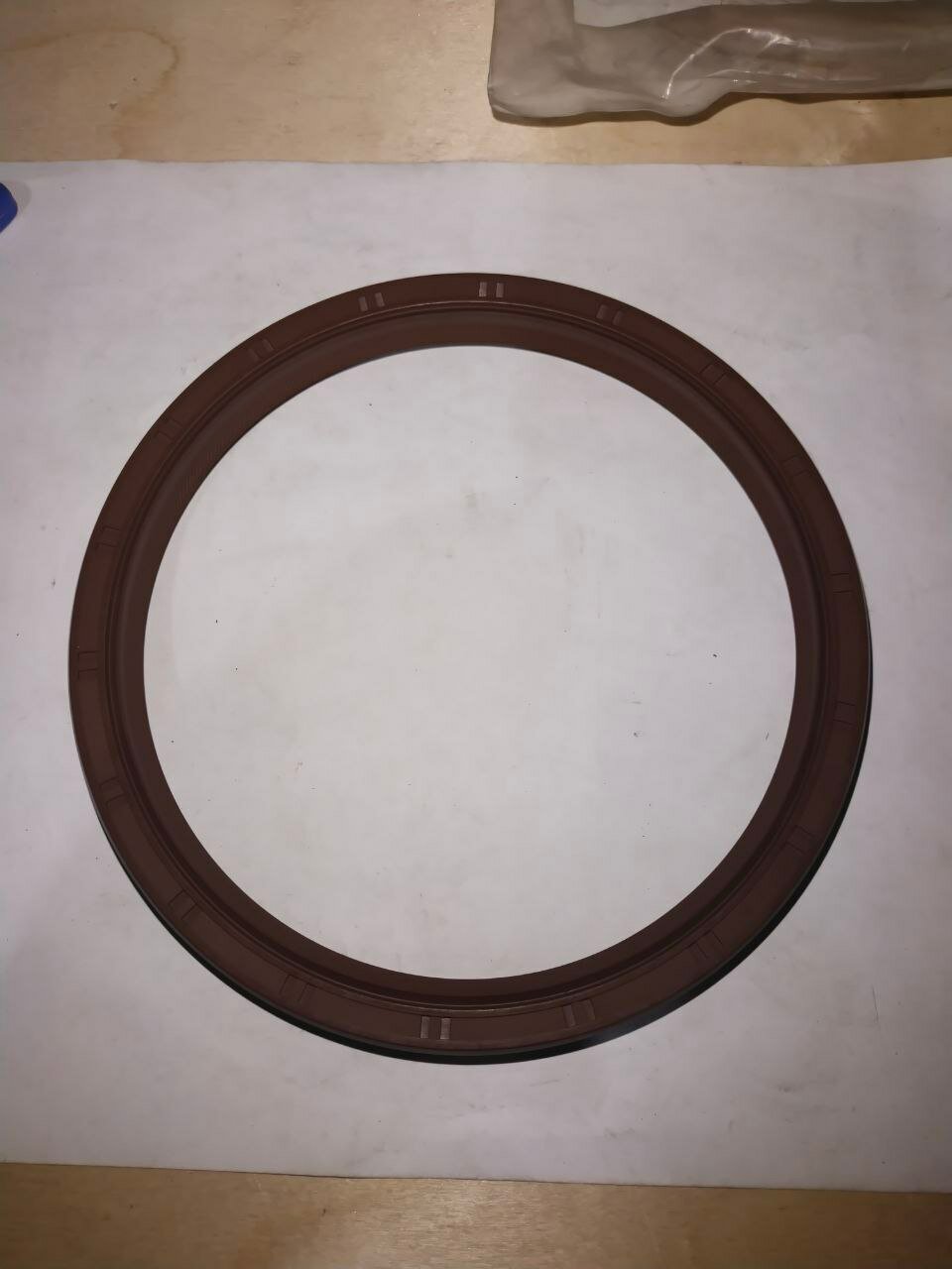 Сальник коленвала задний камаз, газ, паз дв. cummins isbe, isde,4bt,6bt,6ct, isf 3.8 (wayteko)