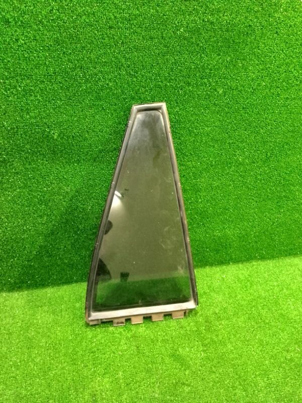 Форточка двери Toyota Corolla Fielder 121 Б/У с пробегом