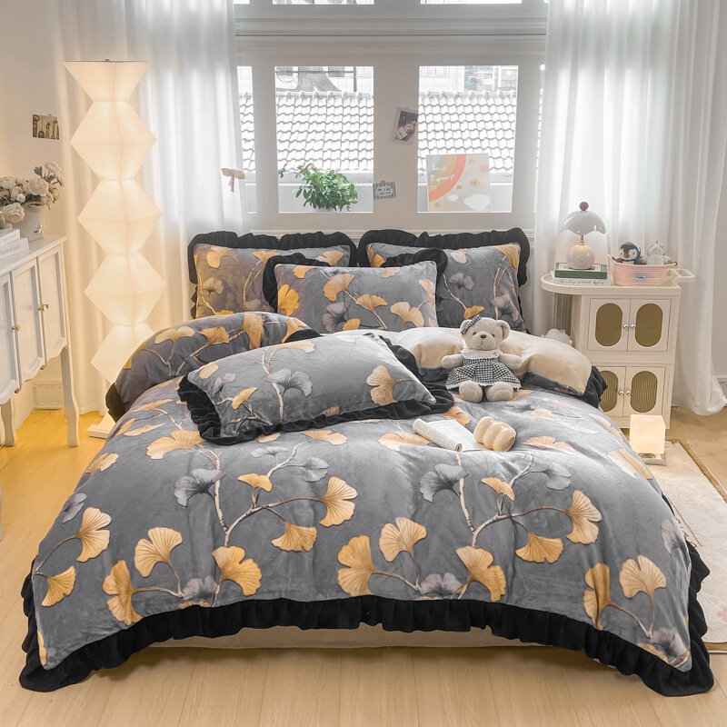Набор для кровати 4 шт. Autumn Love 1,5 м с пододеяльником 2,0x2,3 м и простыней 2,45x2,5 м из мягкой молочной