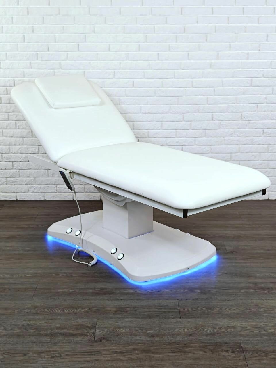 Массажный стол Oscar, 2 мотора, с подогревом, ножной пульт