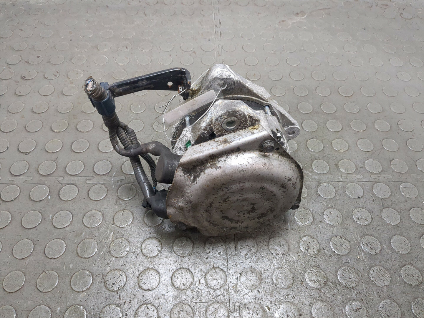 Генератор Honda CR-V Б/У