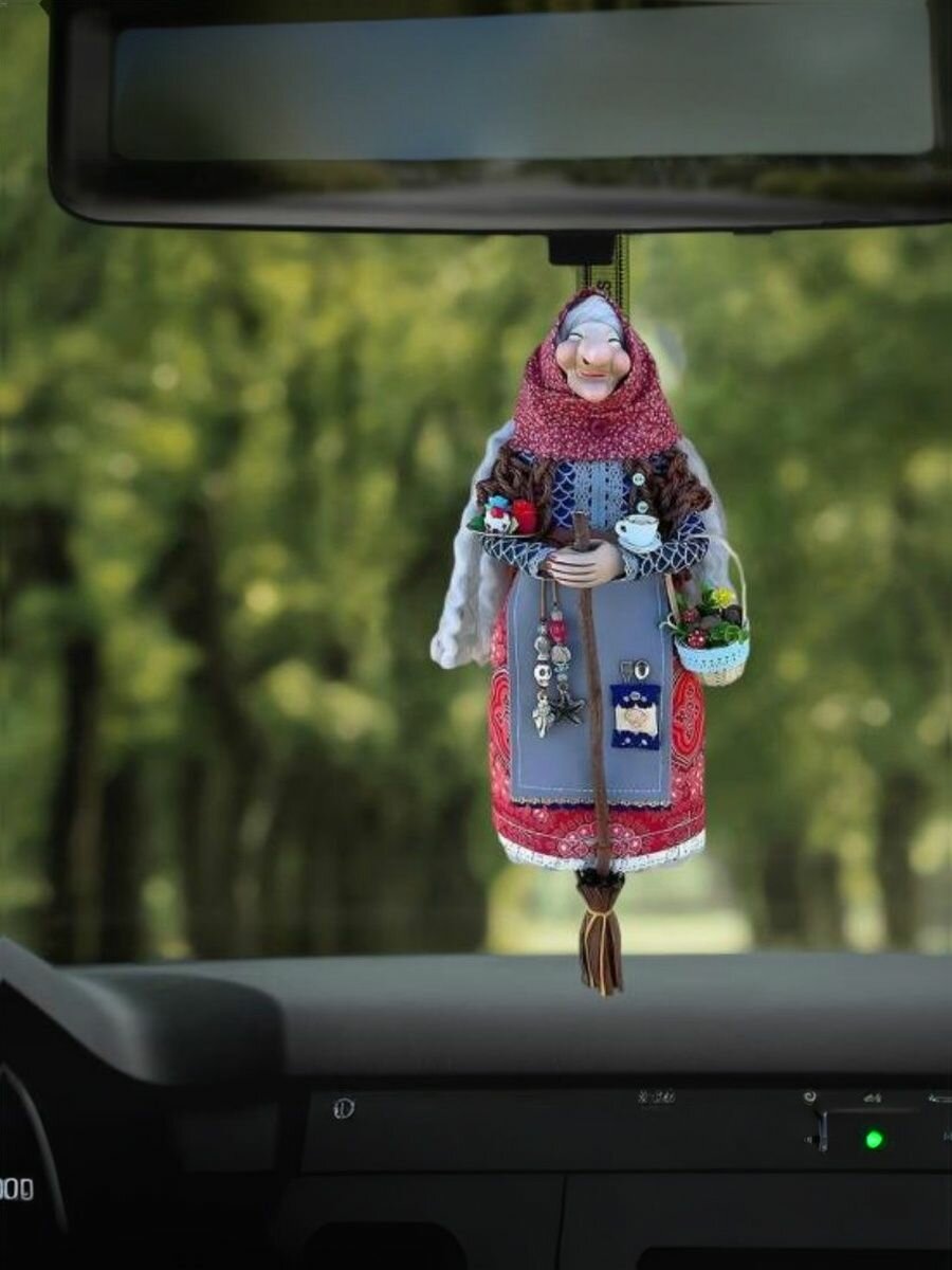 Оберег - подвеска для автомобиля - ручная работа - фигурка ведьмы