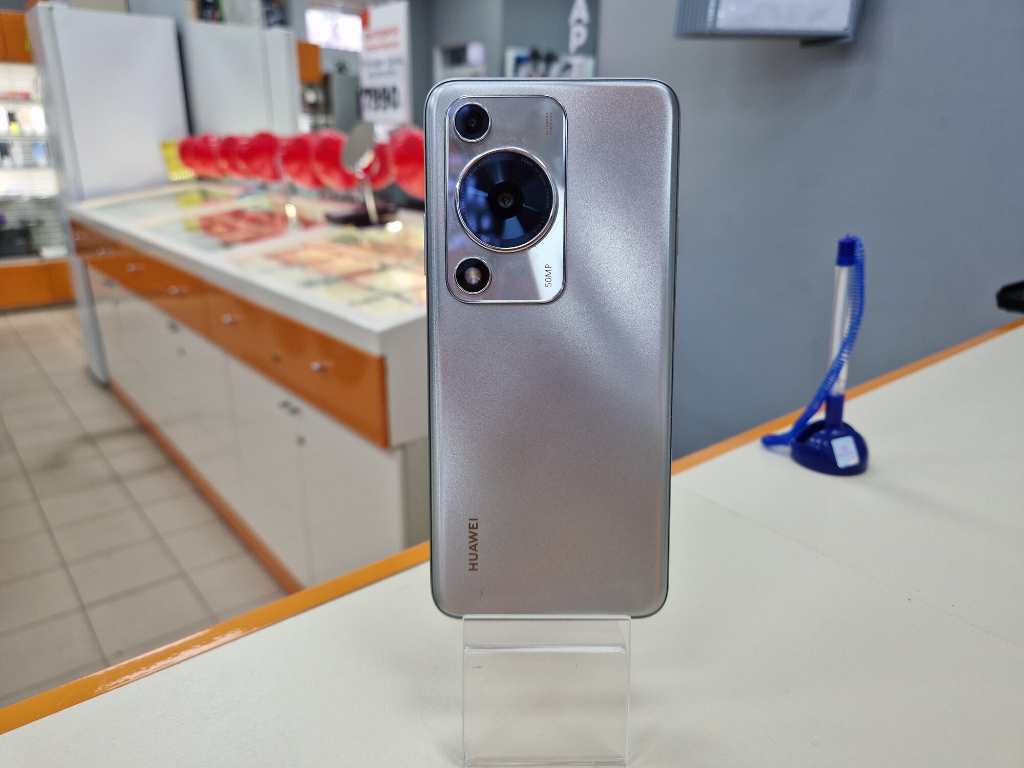 Смартфон Huawei Nova Y63, 6+128GB, IPS, серебристый, Б\У уценка