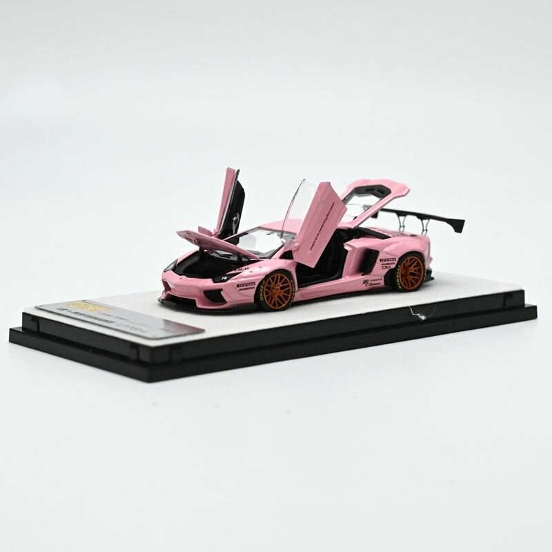 Машинка PGM 1:64 Ламборджини LP700-4 розовый Широкий корпус Модель автомобиля из легкого сплава