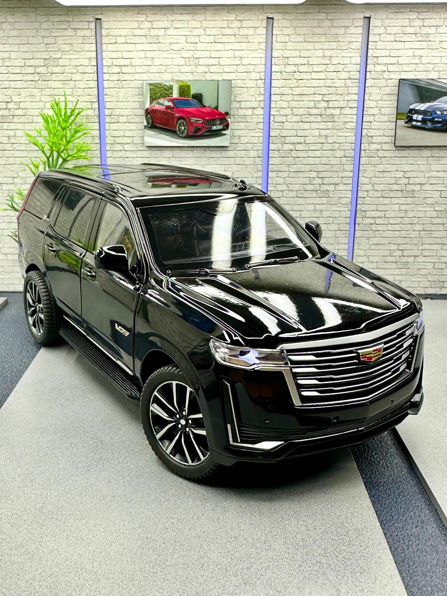Машинка металлическая Cadillac Escalade