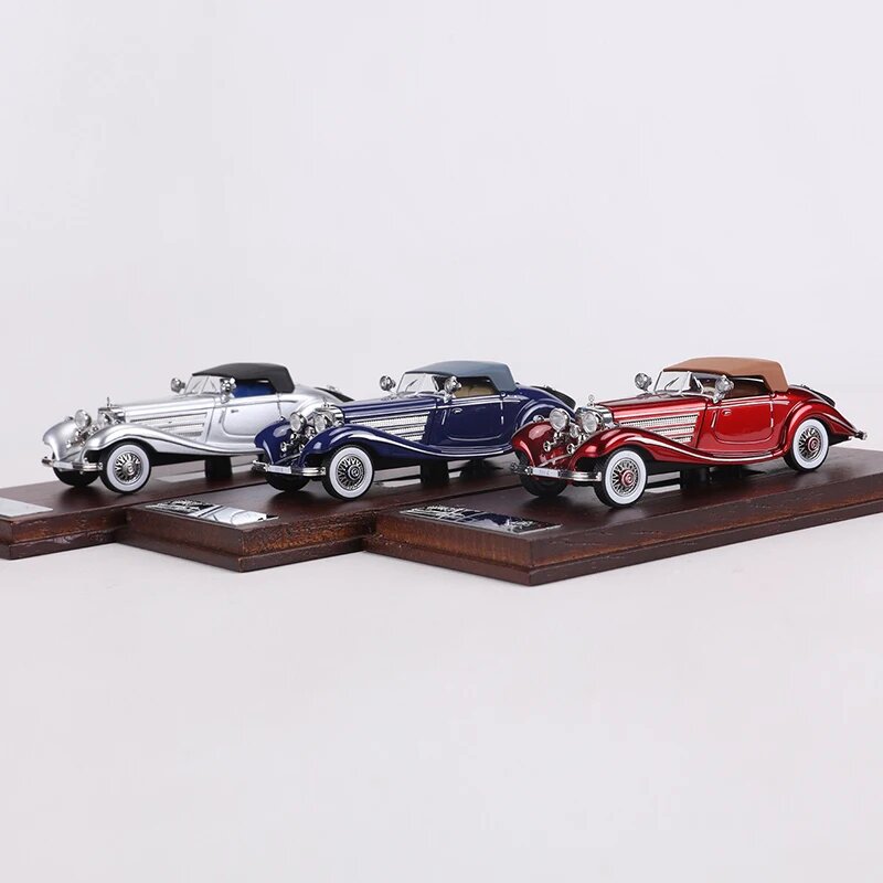 Maisto 1:64 Bugatti 500K темно-синий, классическая модель