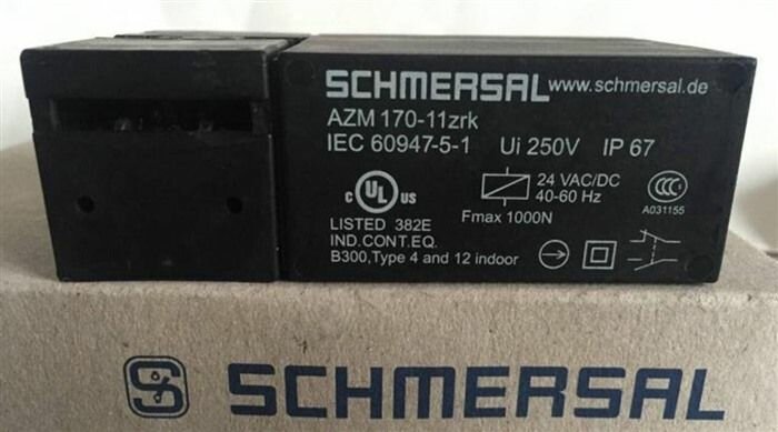 Модуль SCHMERSAL AZM 170-11ZRK Safety Door Lock Switch 24 VAC/DC 40-60 Hz