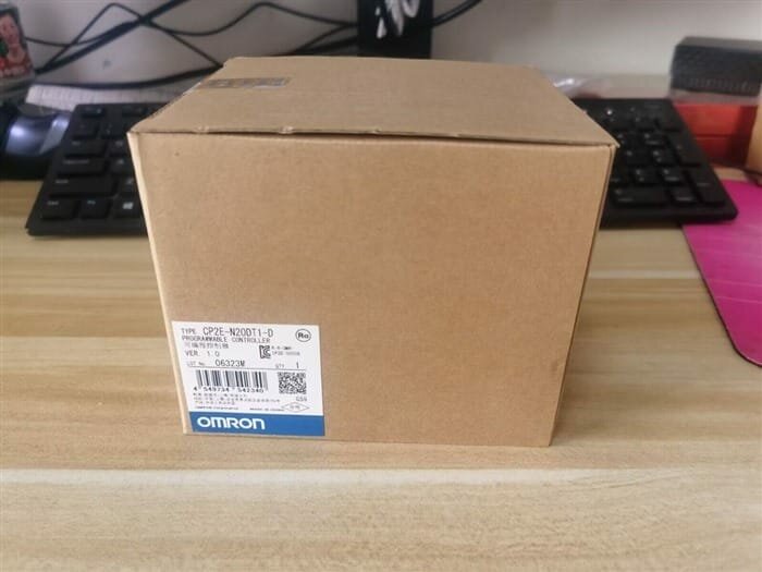 Модуль OMRON CP2E-N20DT1-D — фото 1