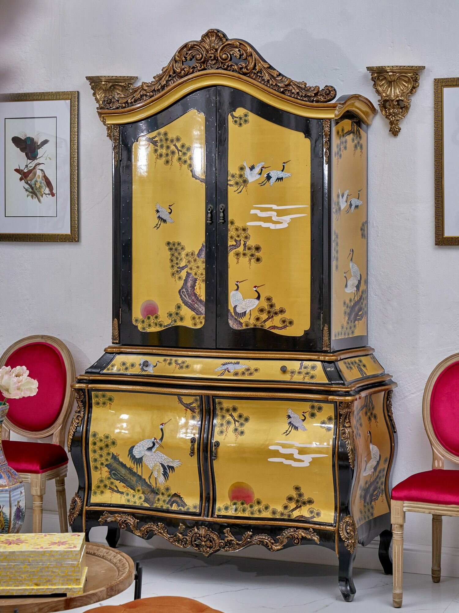 Шкаф Glasar 35-101, МДФ/дерево, стиль барокко, 136x52x230 см