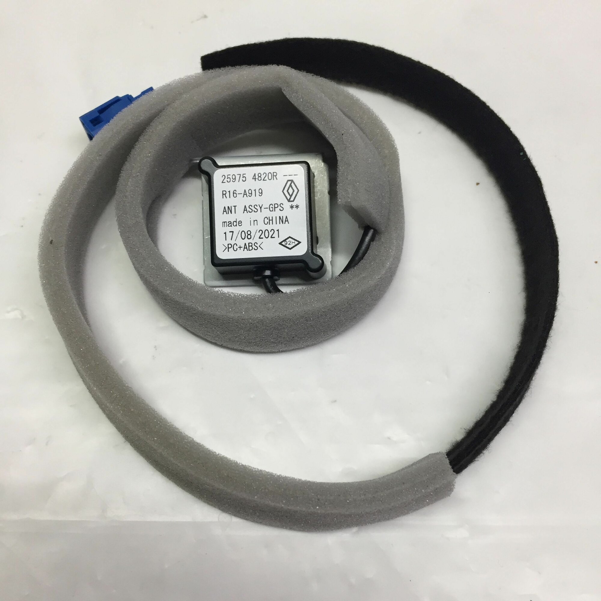 Антенна GPS RENAULT 259754820R Vesta, XRAY