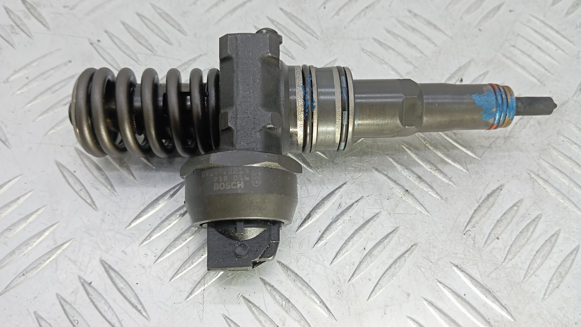 Форсунка дизельная VOLKSWAGEN TRANSPORTER T5, Номер 038130073AG