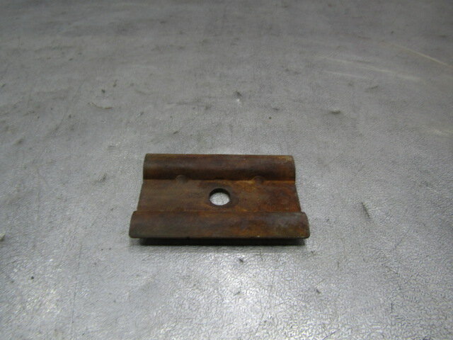 Кронштейн вилки ящика АКБ Scania 6-series