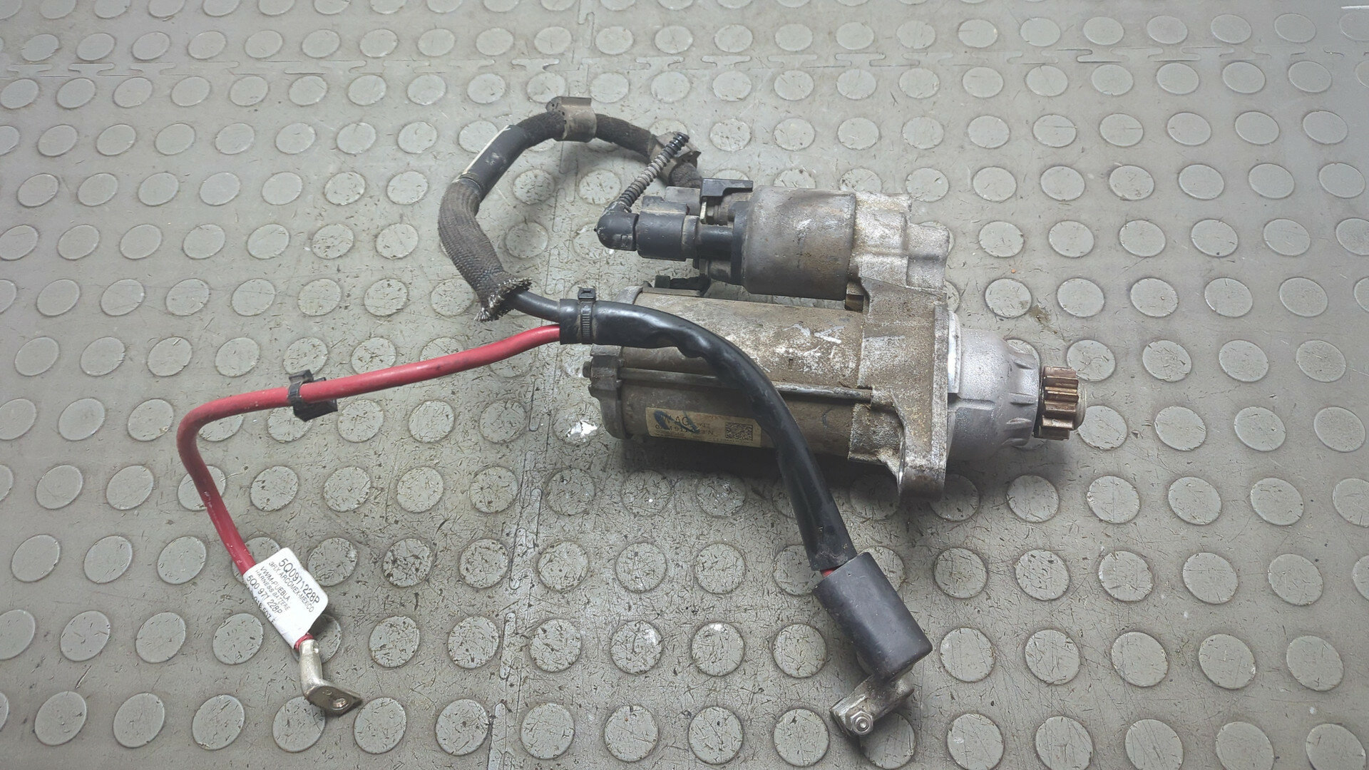 Стартер Volkswagen Jetta 7 Б/У
