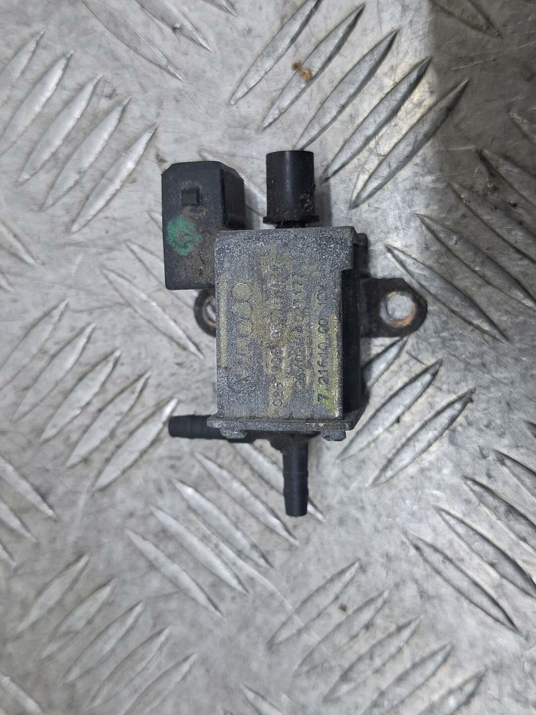 Электромагнитный клапан Audi A6 C5 рест. (2001 - 2005) 026906283H