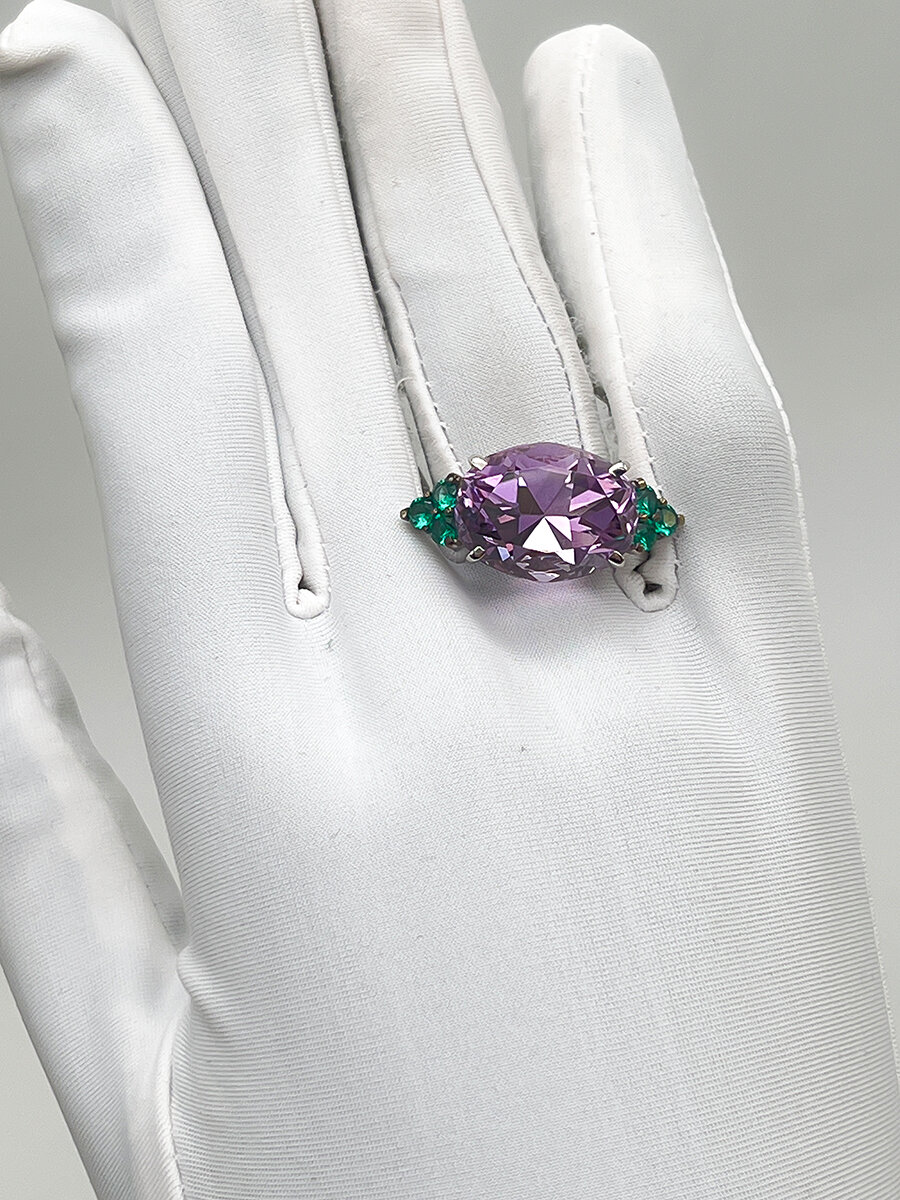 Перстень, серебро, 925 проба, родирование, аметист, изумруд синтетический