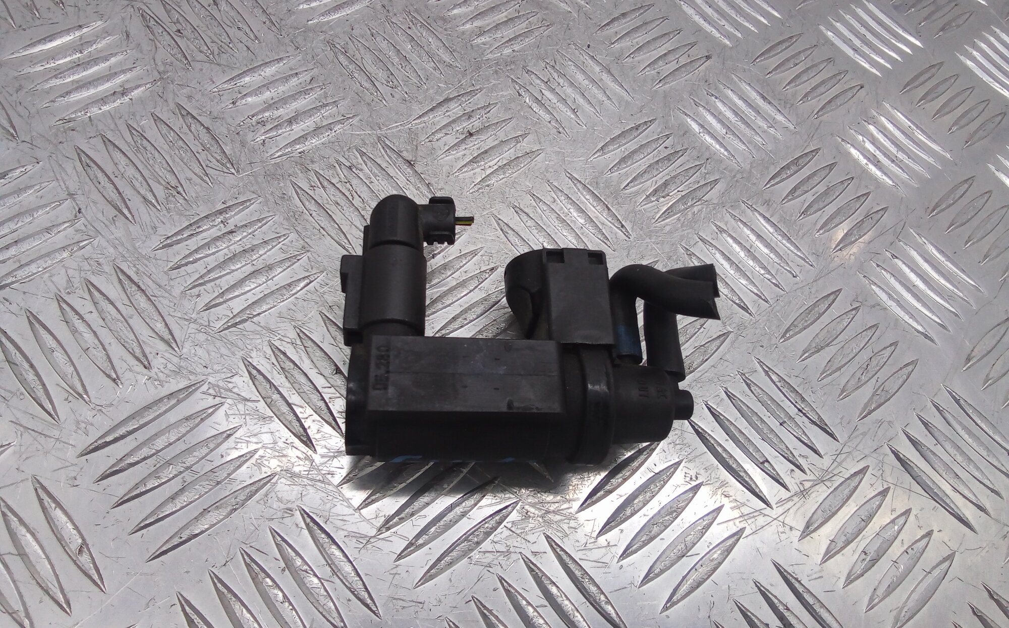 Клапан управления турбиной (Актуатор) VOLKSWAGEN PHAETON 1, Номер 059906628B