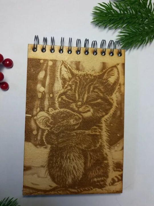 Блокнот в деревянной обложке "любоff"