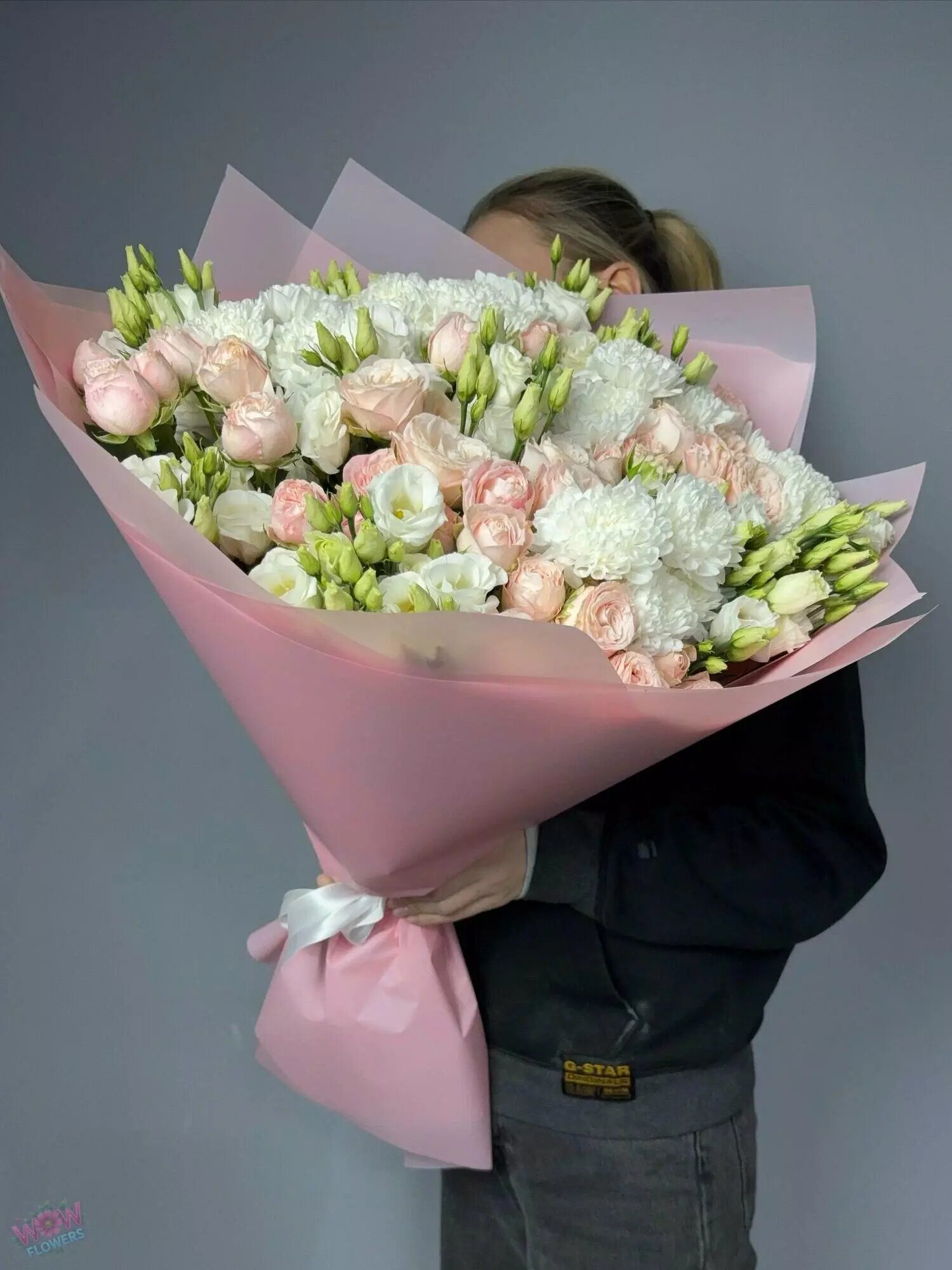 Сладкий Сон: розы, хризантемы, эустома – купить двухцветный букет с доставкой