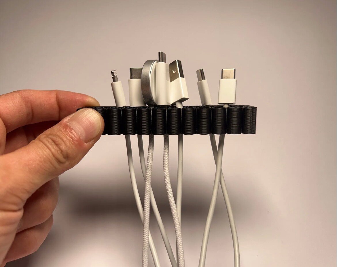 Универсальный держатель для кабелей, креплением к столу, стене