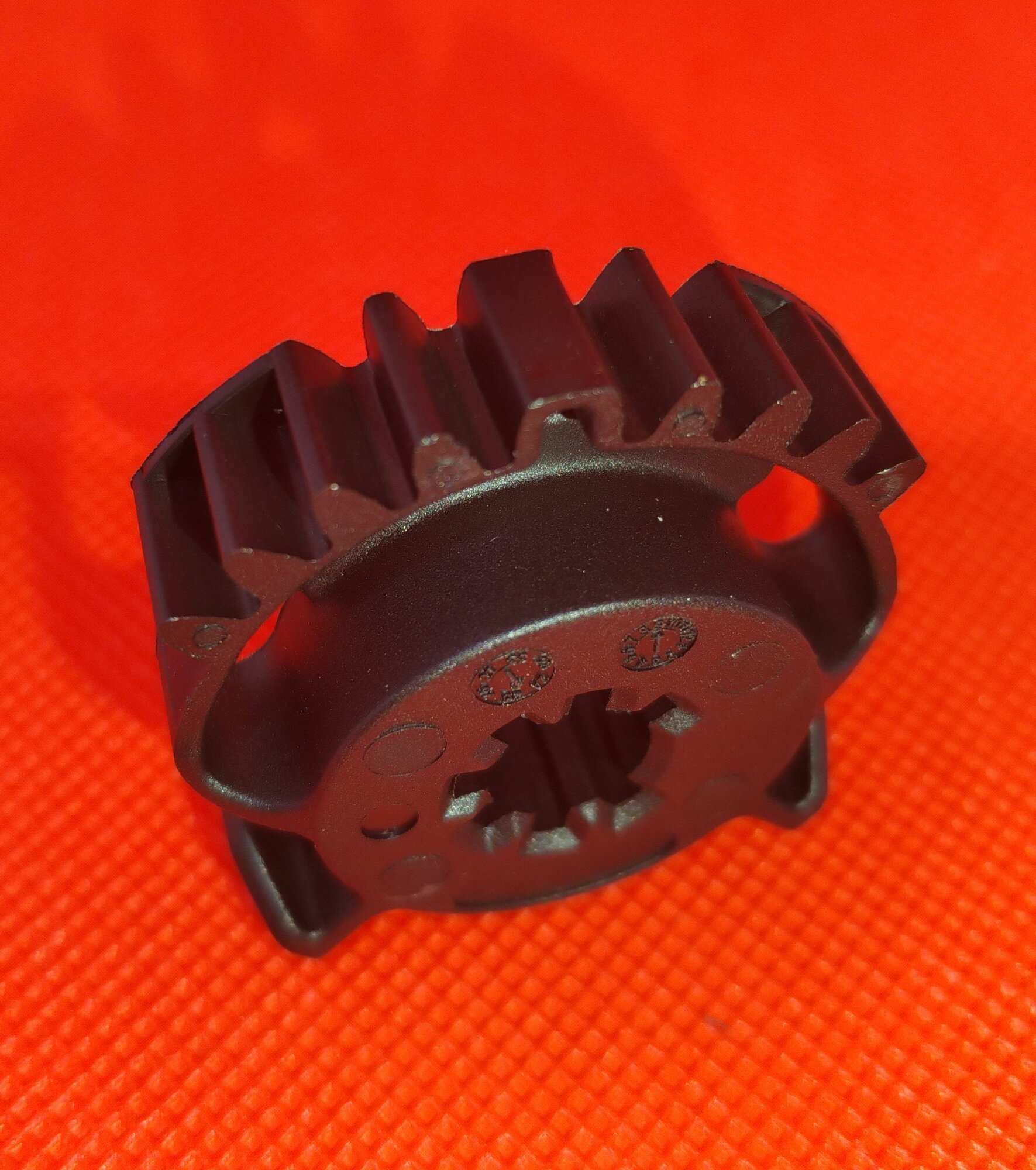 Шестерня заслонки отопителя 68214880AA jeep