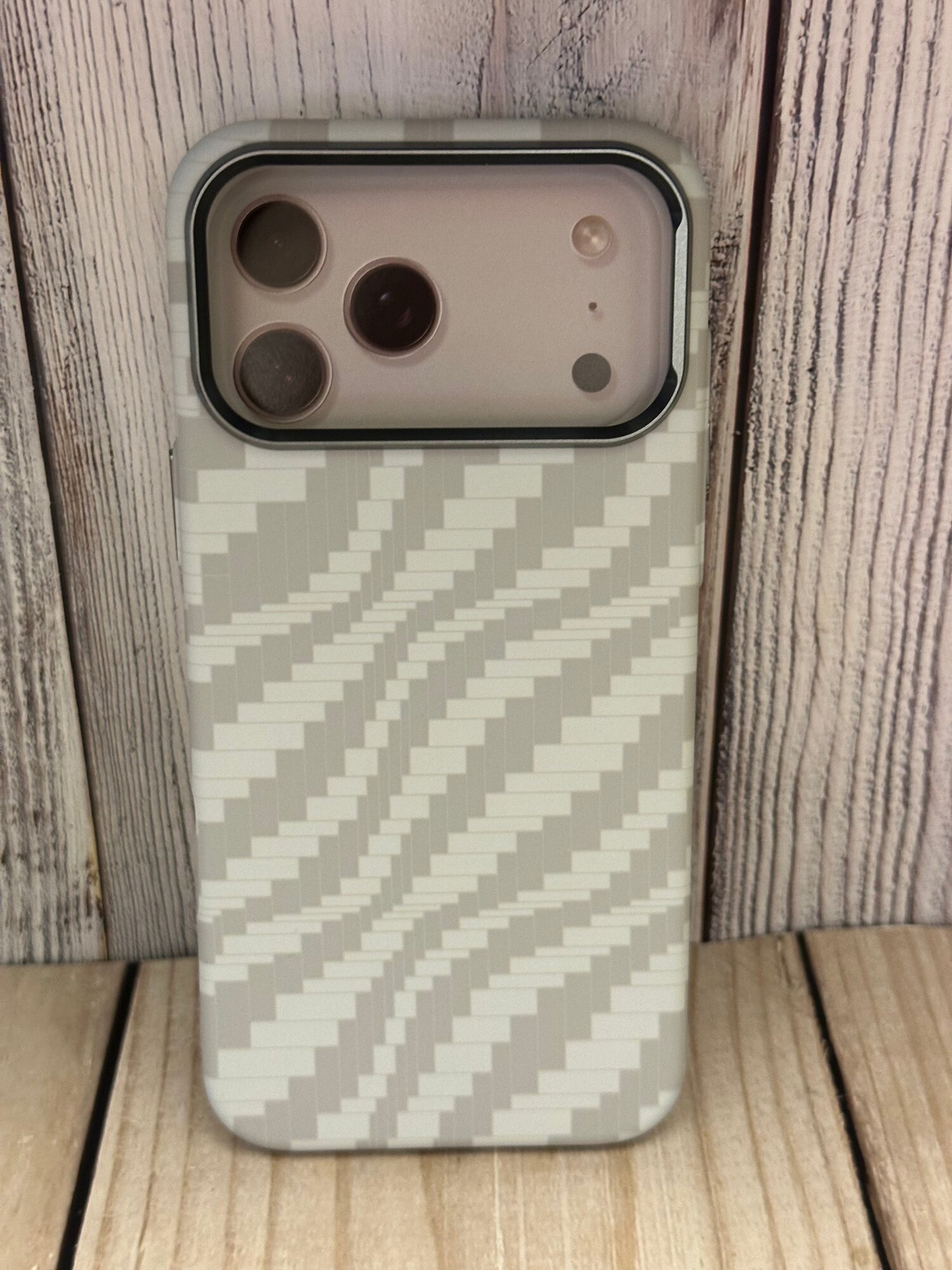 Чехол-накладка с magsafe для Iphone 17 Pro MAx Luxo с рисунком серый с абстракцией