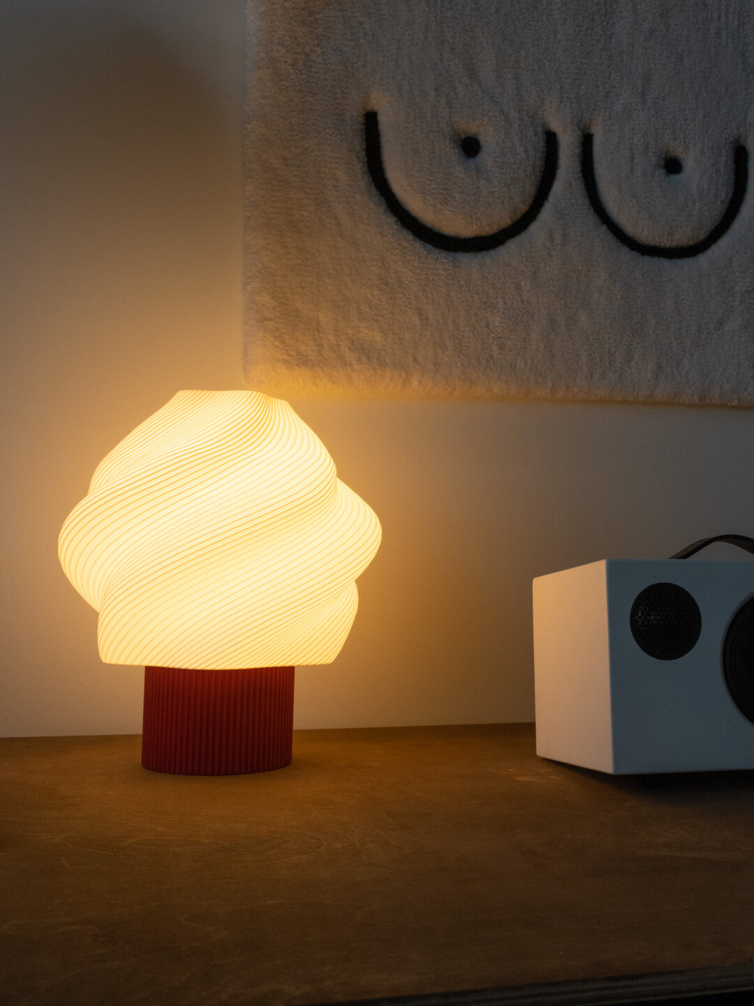 Лампа настольная Kumo Cream красная, 3D, E27, светильник в форме мороженого