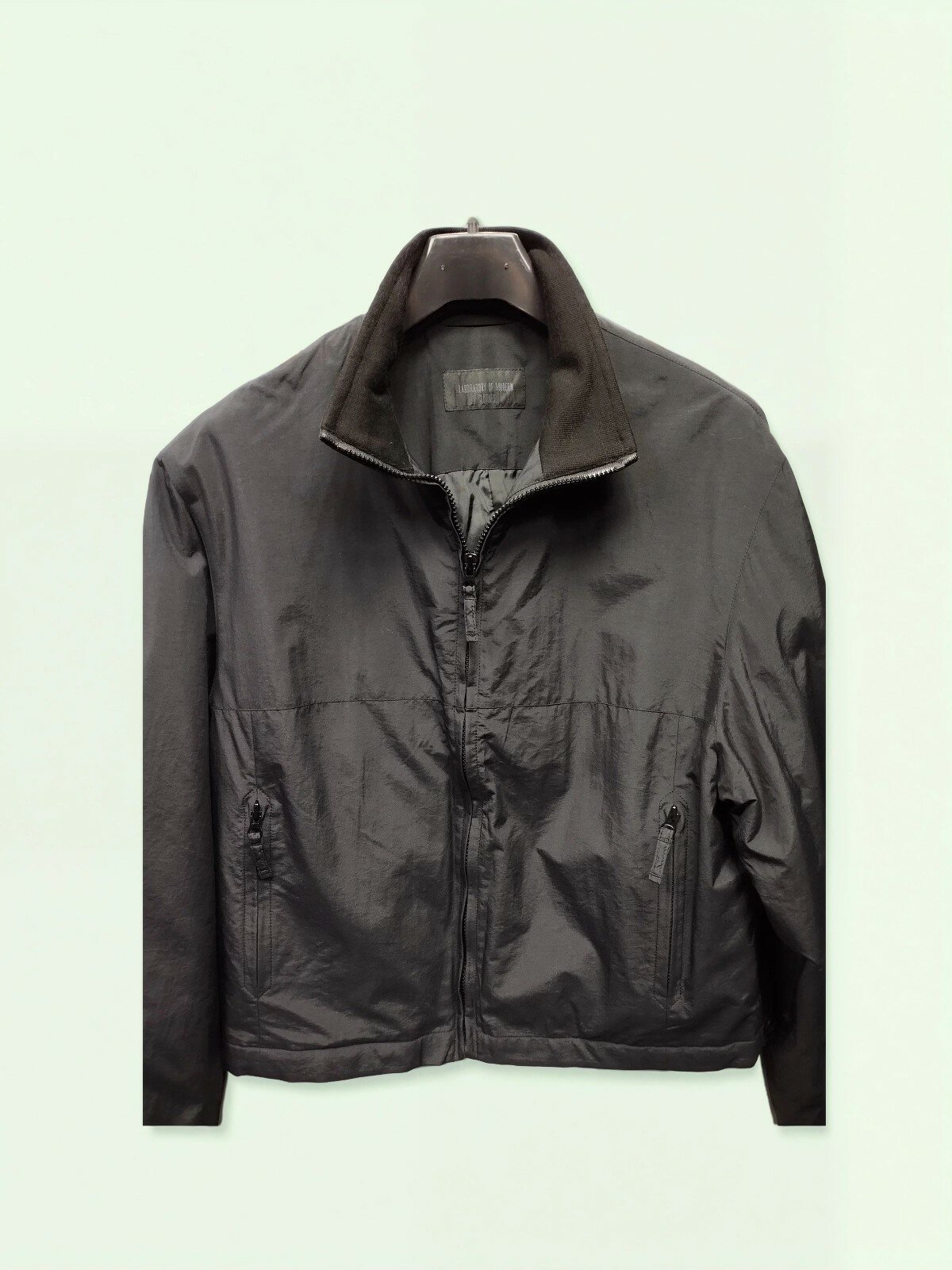 Куртка строгая модель на молнии