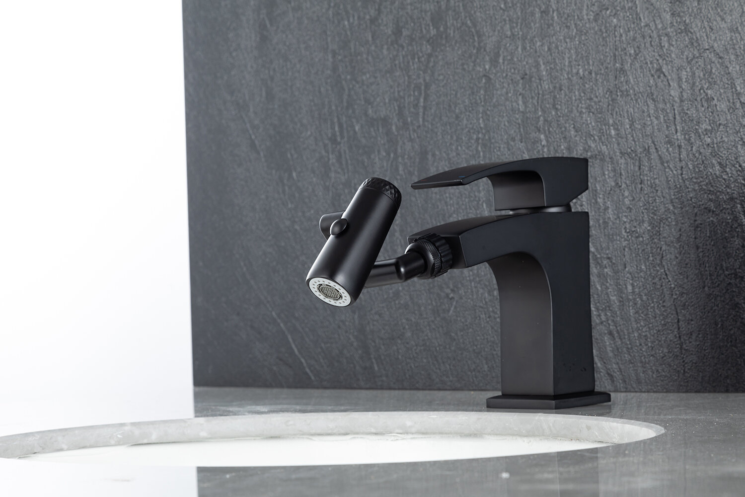 Аэратор-насадка Gappo G72-56, 2 режима, металл, M24x1, черный