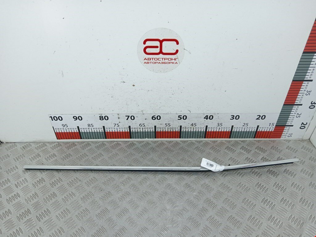 Накладка декоративная (молдинг) стекла двери задней левой BMW 5-Series (E60/E61) 51227049437 арт. 2274720