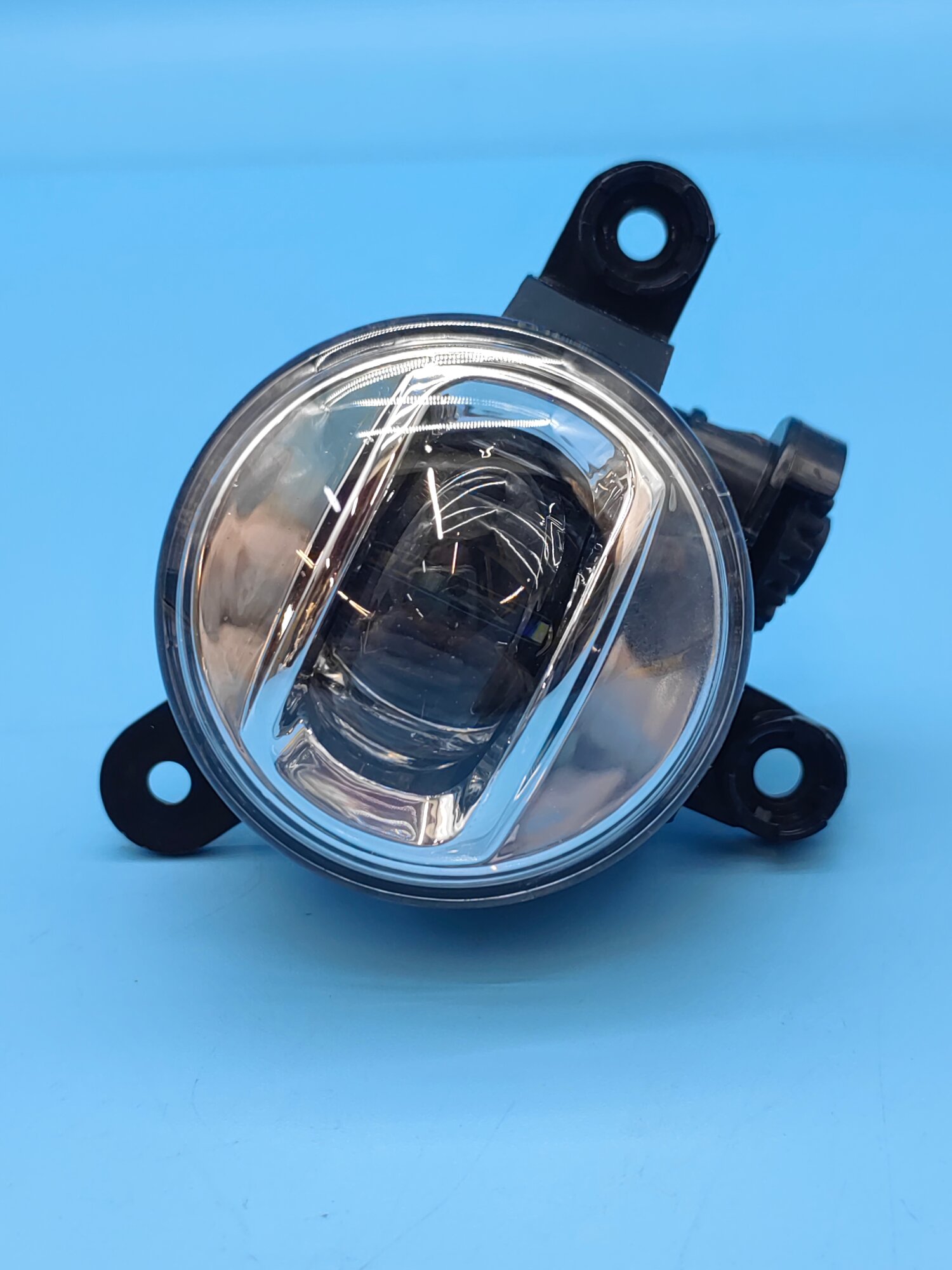 CHERY Противотуманная фара передняя правая Chery Arrizo 8 605000853AA