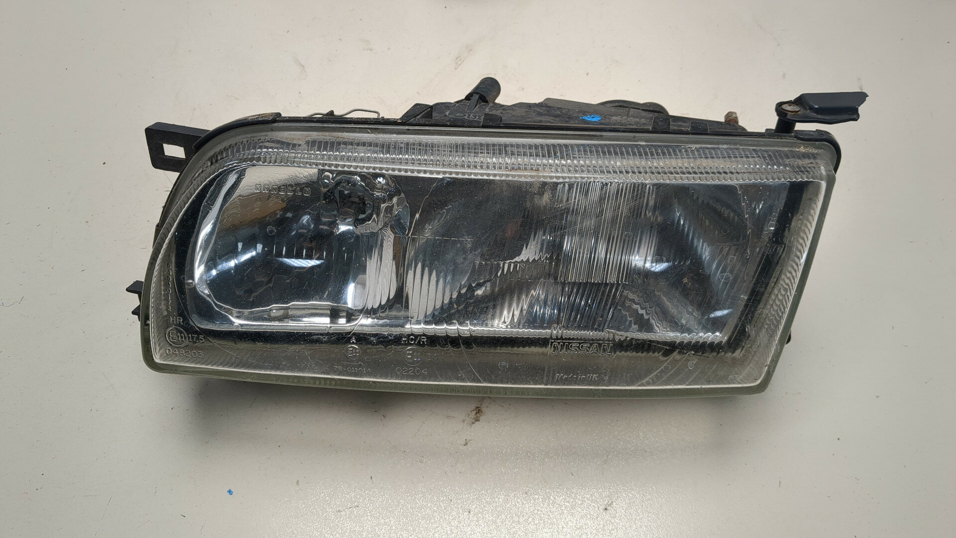 Фара (передняя) левая Nissan Primera P10 Б/У