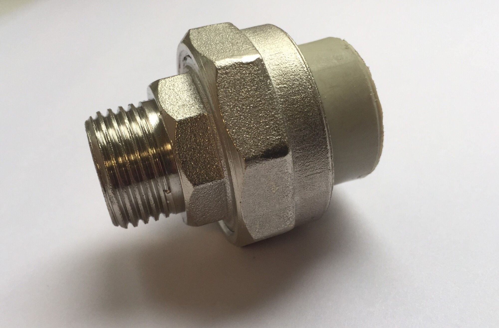 Муфта разъемная PipeLife 20x1/2" НР серая (американка)PP-R тип 3